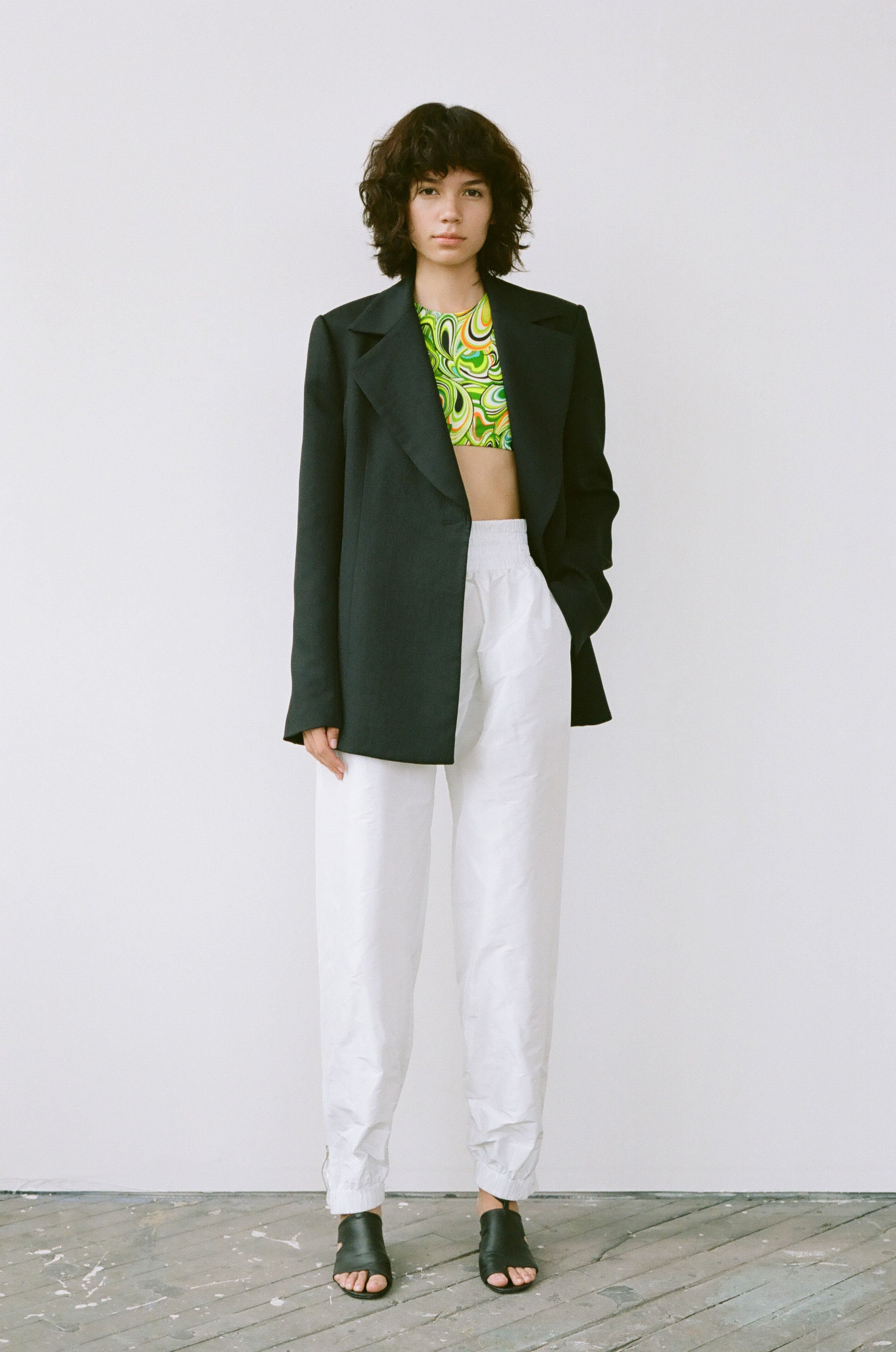 Side Slit Blazer - Black – NOMIA Side Slit Blazer - Black – NOMIA